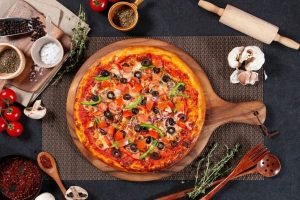 Papa John Sizes: How Many Slices Do You Get?